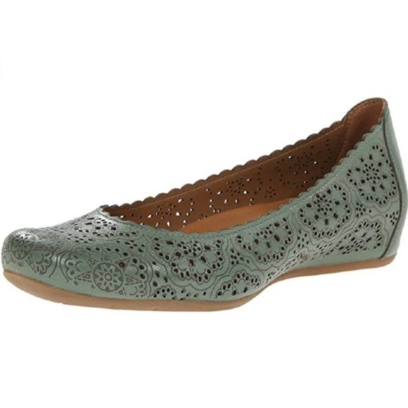 Earthies | Shoes | Earthies Women Bindi Fern Jade Scallop Floral ...